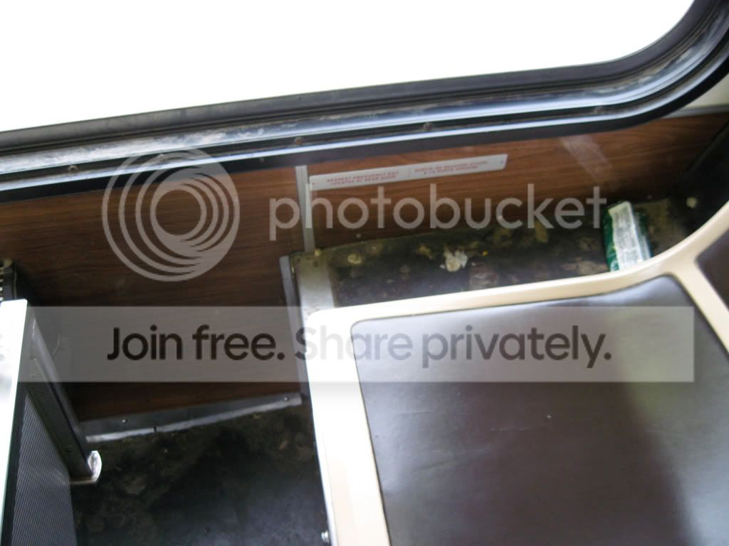 World's dirtiest bus interior - Greater Toronto Area - Canadian Public ...